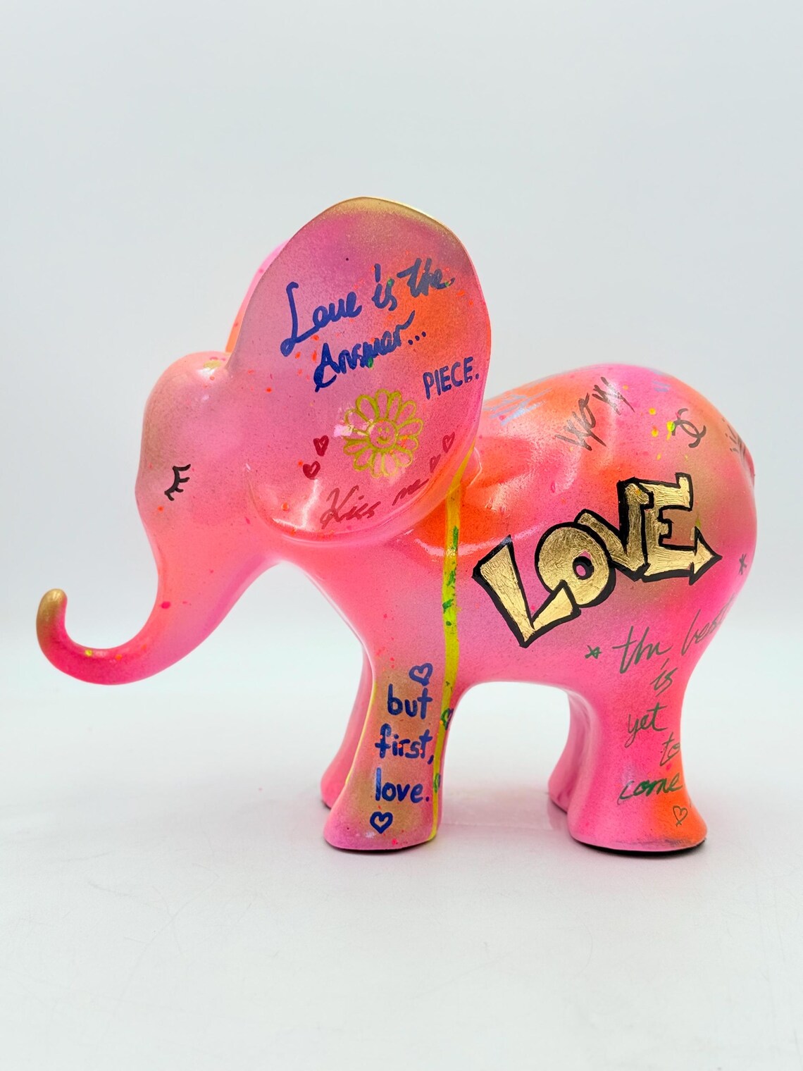 Feng Shui and Graffiti Elephant Sculpture – Love Pop Elephant ...